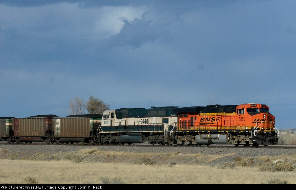 BNSF 5850
